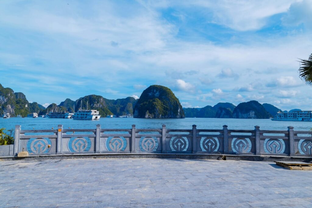 Ha Long Bay Vietnam | UNESCO World Heritage | Natural Wonder & Scenic ...